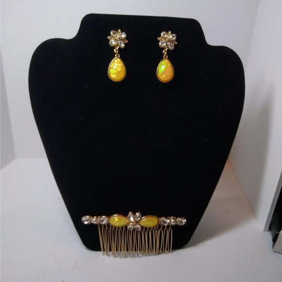 Avon | Jewelry | Pierced Earrings And Matching Hair Comb | Poshmark